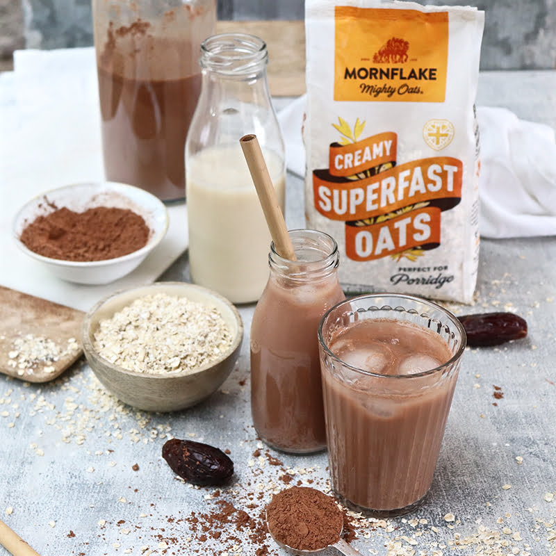 Iced Chocolate and Vanilla Homemade Oat Mylk Recipe from the Mornflake ...