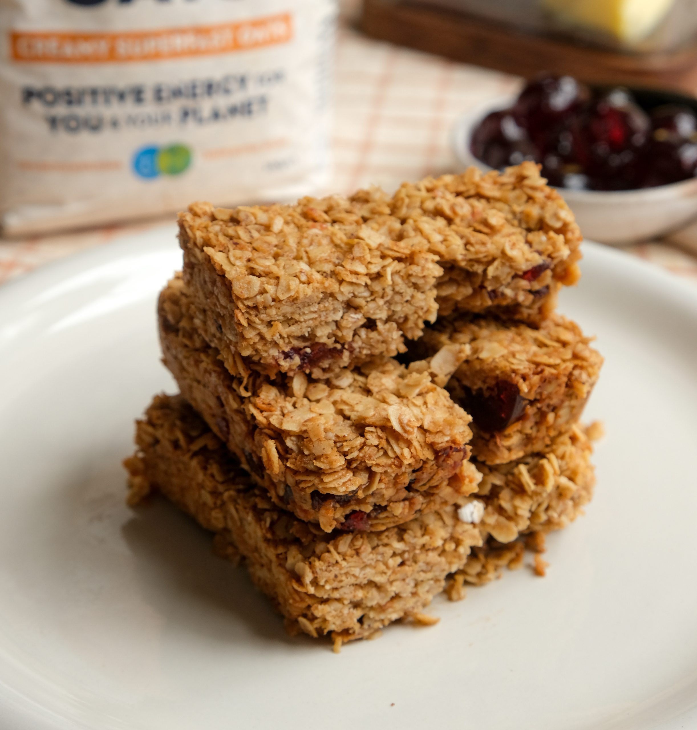Cherry & Almond Flapjacks – Mornflake